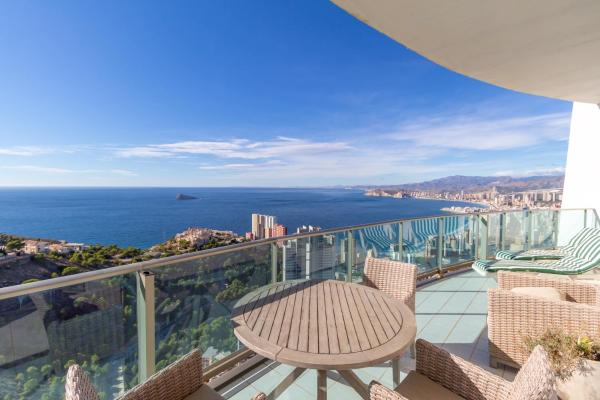 Sunny Penthouse On The 41st Floor In Torre Lugano, With Pool And Garage - Benidorm