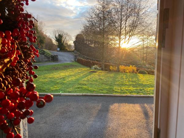 Rostrevor Valley House -Mountainside Hot Tub View - Carlingford
