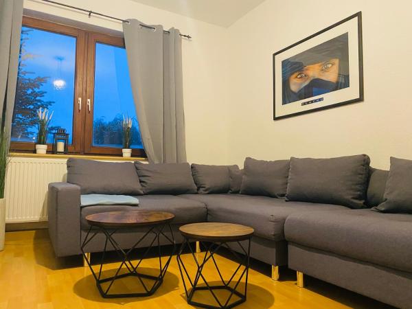 Ganzes Haus, 80qm, Parkplatz, 6 Personen, 3 Schlafzimmer, Wlan - Buxtehude