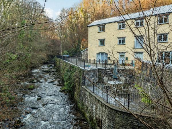 2 Bed In Gilwern 86615 - Abergavenny