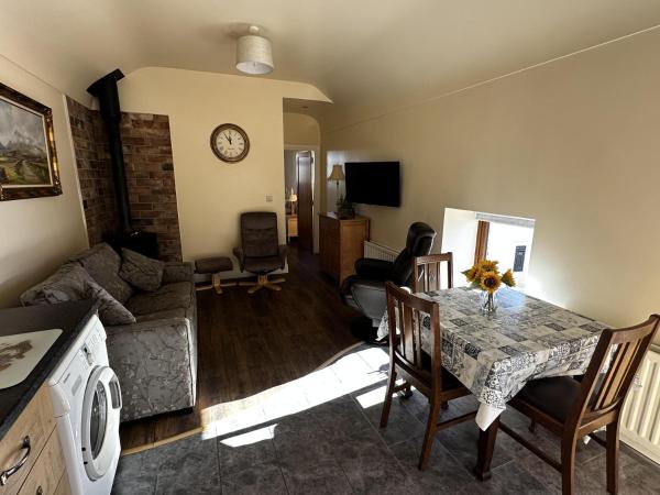 Cosy Barn Conversion In The Mournes - 북아일랜드