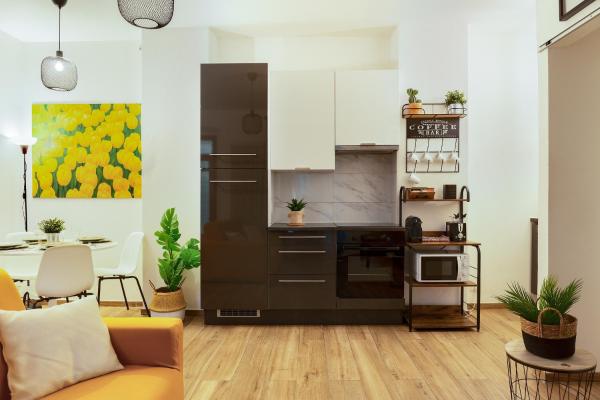 [Como Centro] Proprio Dietro L'angolo - Como