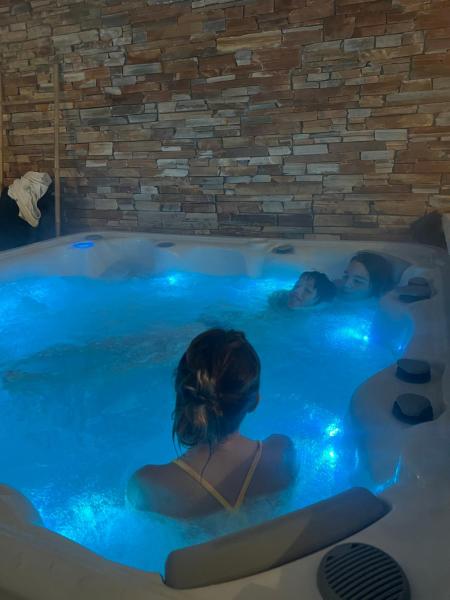 Gite De Gabi Jacuzzi - Castelnau-d'Estrétefonds