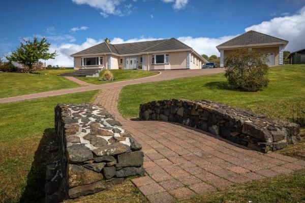 Loch Eyre Oasis - Skye