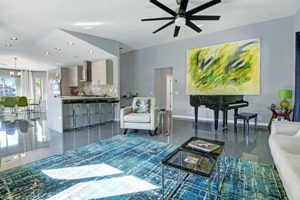 2 Pools So Cool - Meredith Lodging - Palm Springs, CA