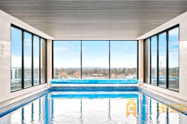 Delight In Dickson -2bd 2bth 2csp Apt - Canberra