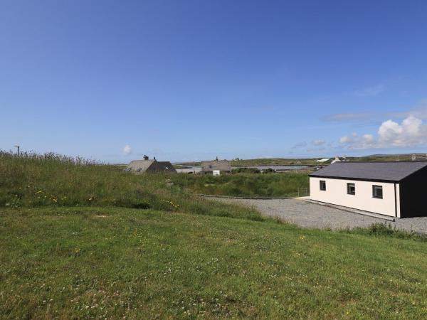 Eala Bhàn Cottage - North Uist