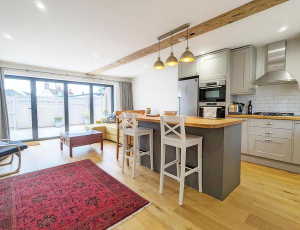 The Hive - Pet Friendly House - Emsworth - Emsworth
