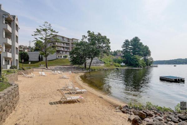 Wfc Iii Adults Or Families Lakefront View - Wisconsin Dells, WI