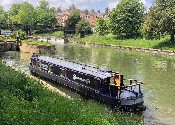 Cambridge Narrowboats - Beautiful New Moon Narrowboat - Cambrige (UK)