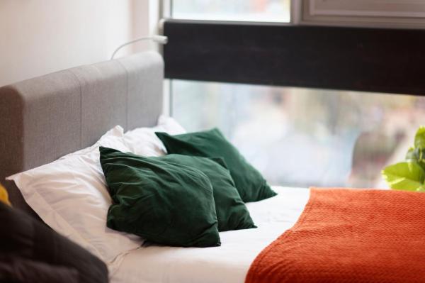 Sidemersey Livings- Central And Quiet 2-bedroom Flat With A View - Liverpool, UK