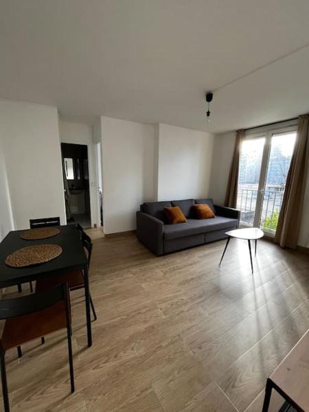 Bel Appartement De 2 Pièces - Montreuil