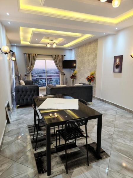 Magnifique Appartement Meublé Douala Kotto Avec Groupe Electrogène Et Wifi, Calme Et Securisé - Douala
