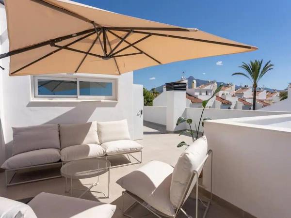New Town House In Nueva Andalucía - Costa del Sol