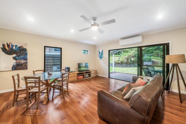 Cockatoo Hideaway- Cabin - Maleny