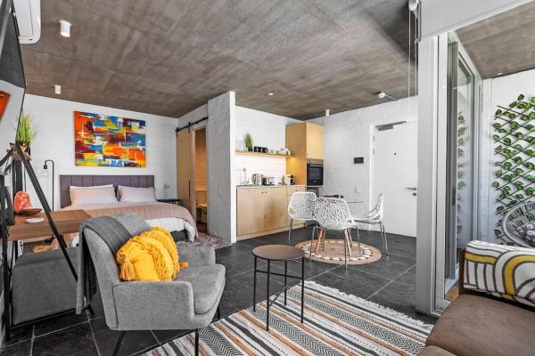Seaside Studio Perfect Location - Cape Town