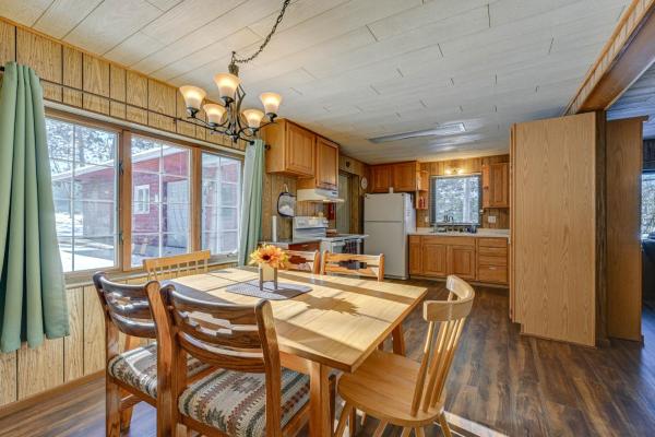 Lakefront Townsend Cabin With Fire Pit And Dock! - Mountain, WI