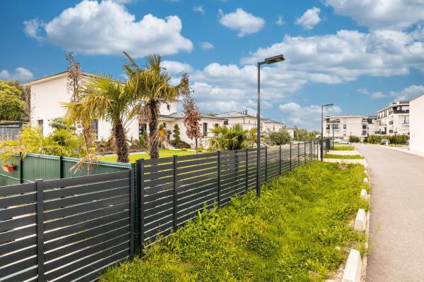 King Size Bed - Free Private Parking - Garden & Terrace - 14min From Disneyland - Lagny-sur-Marne