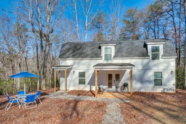 Cleveland Retreat With Patio Yonah Mountain Views! - Cleveland, GA