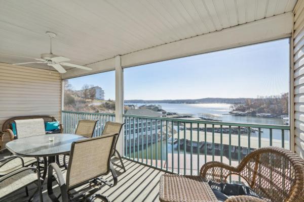 Condo With Balcony And Views In Lake Of The Ozarks - United States