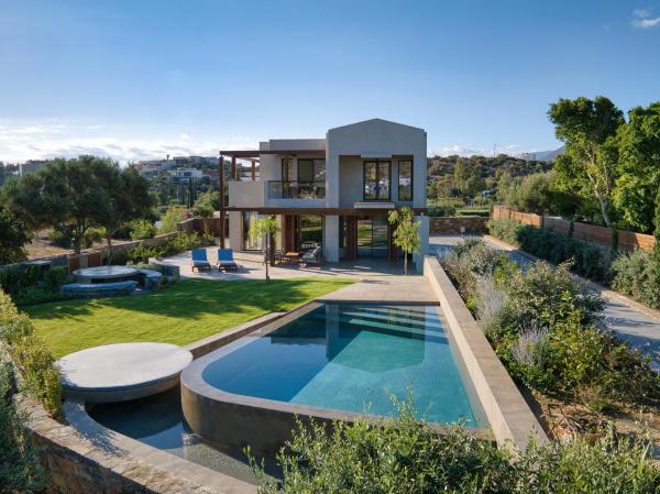 Beachfront Linum Escape Retreat With A Heated Pool - Ágios Nikolaos