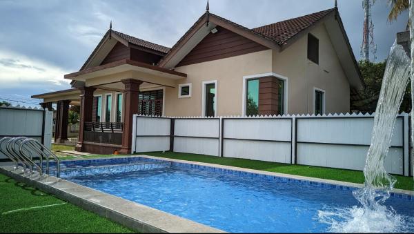 Teratak Ammara Homestay Besut With Private Pool - Kampung Raja