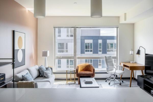 Bellevue Jr 1br W Garden Wine Lockers Nr Bars Sea-616 - Bellevue, WA