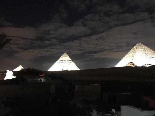Pyramids Lounge Guest House - Giza