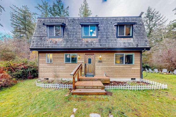 Dogwood Place - Anderson Island, WA