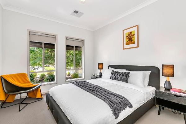 Opie's Oasis Between West Beach & Henley South - Glenelg