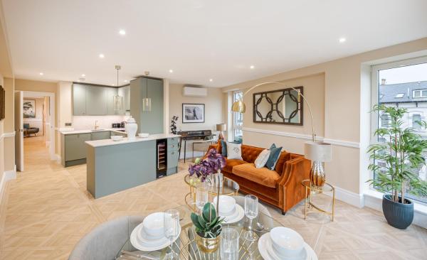 Beautiful 2bd 2bth Chiswick Apartment With Ac And Private Balcony - Fulham