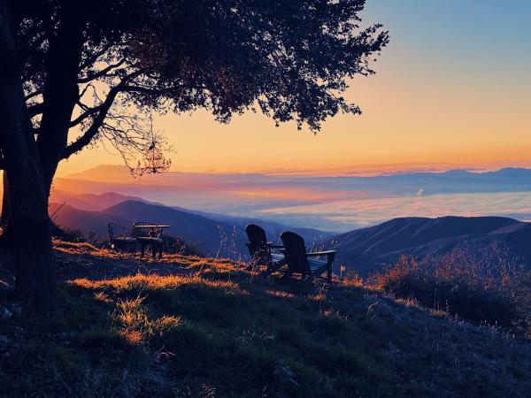 100 Mile View-fire Pit, Romantic, Peaceful, Private - San Bernardino