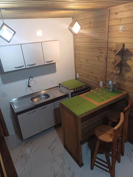 Ap Moquirido Com Ar-condicionado 6km Do Aeroporto Floripa - Florianópolis