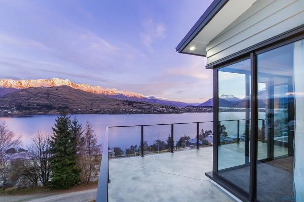 Luxury Retreat At 5 On The Hill Queenstown - Queenstown