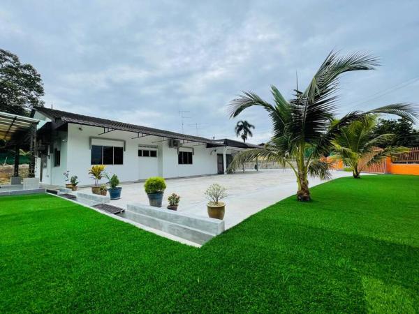 Greenpine Kota Tinggi Homestay - Kota Tinggi