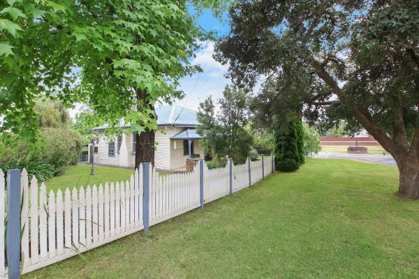 Allen Street - Beechworth