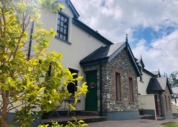 Peaceful Location Close To The Sea And Just A 15 Minute Stroll Into Kenmare - Kenmare