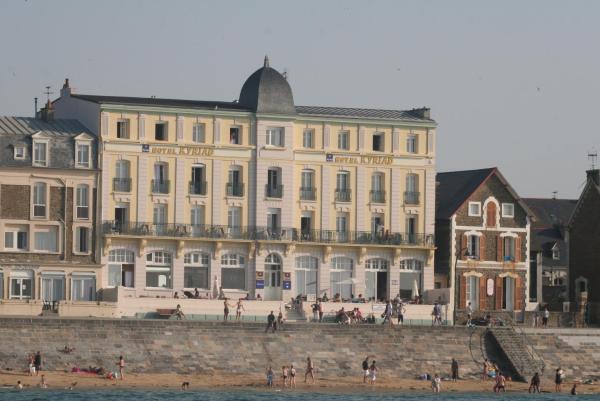 Hotel Kyriad Saint Malo Centre Plage - Saint-Jouan-des-Guérets