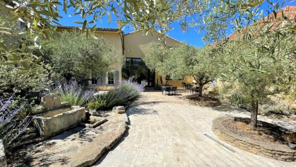 Clos Saint-michel Resort & Spa - Crillon-le-Brave