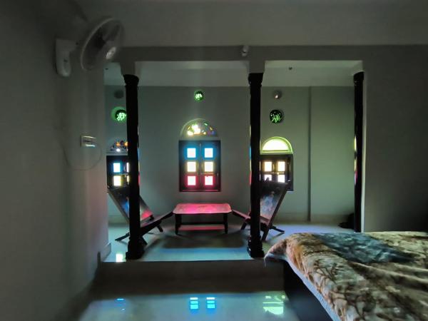 Pink City Backpackers - Rajasthan