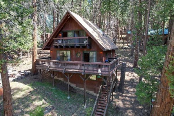 A-frame Cabin In The Sequoias - California