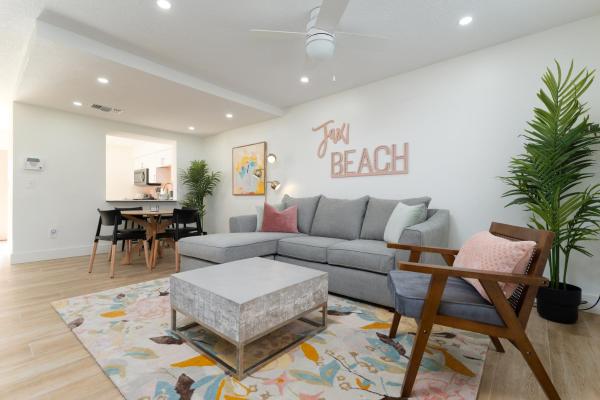 Be A Nomad Lovely 2br 1blk From The Ocean - Jacksonville Beach, FL