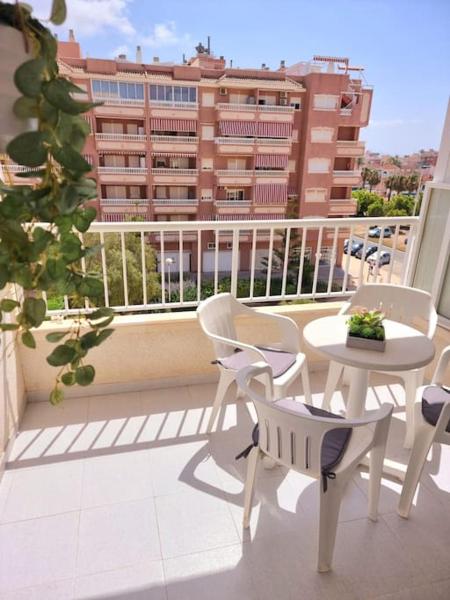 Sun & Fun Apartment - La Marina