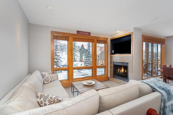 Ski In Ski Out Terraces Condo - Mountain Village, CO