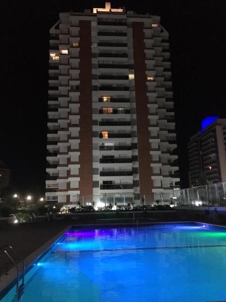 Hermoso Apartamento, Torre De Categoría Long Beach, En La Mejor Ubicación De Punta Del Este - Uruguay