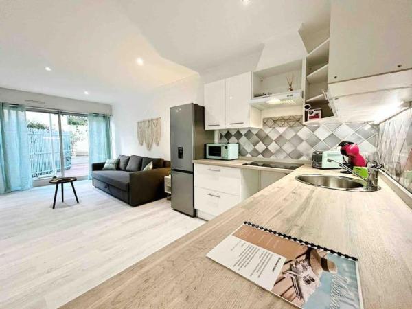 Le Cosy Tanit : Apt 4 Prs, Piscine, 5 Min Plages - Antibes