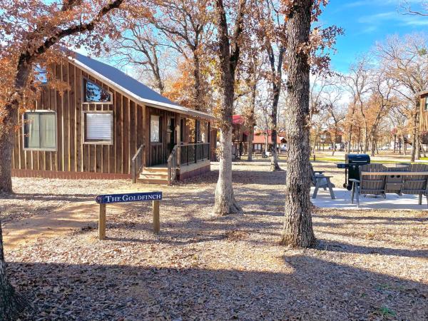 The Goldfinch Cabin 15 Min To Magnolia Baylor - Texas
