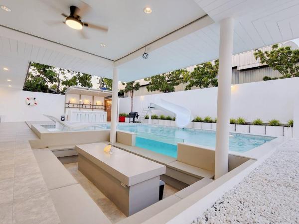 Niyham Pool Villa - Bangkok
