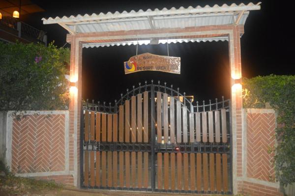 Guacamayas Resort Vacation - La Mesa