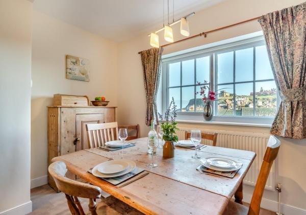 Loen Cottage - Whitby, UK